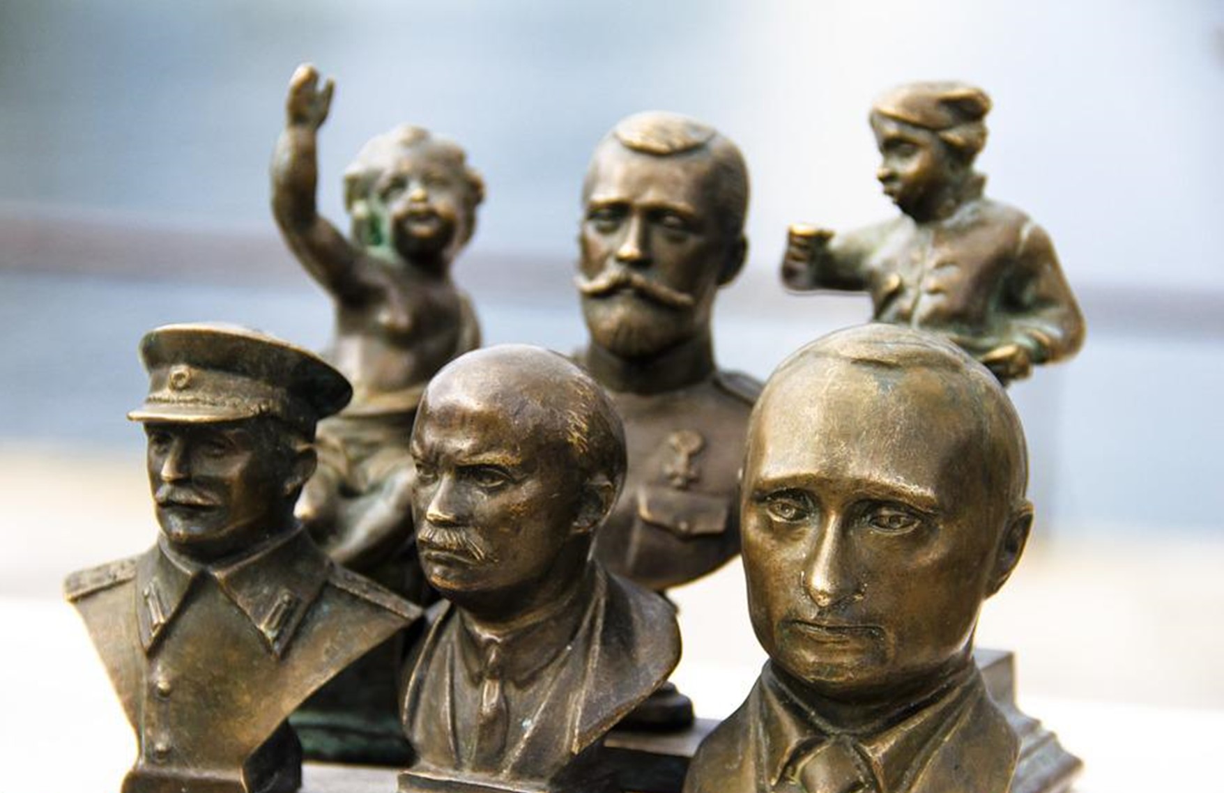 Le contrôle de la réécriture de l’histoire russe | Ecole de Guerre ...